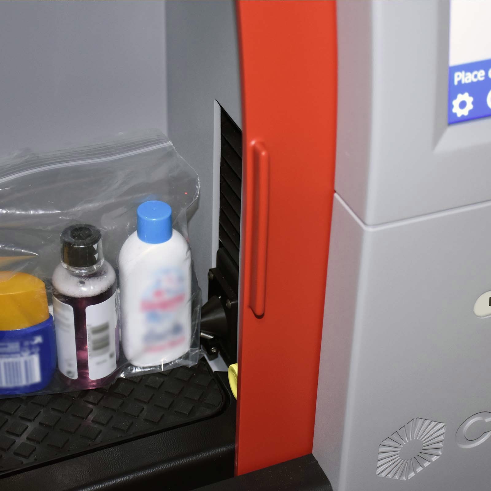 Hệ thống phát hiện chất nổ lỏng Insight 200M - Công ty TNHH Sao Đỏ Việt Nam